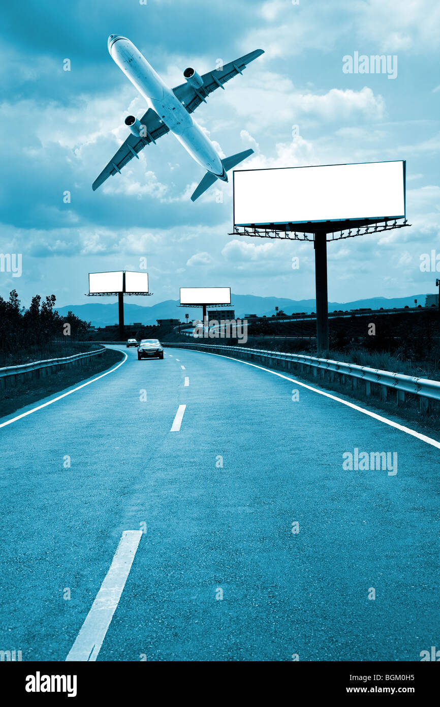 Road ad hi-res stock photography and images - Alamy