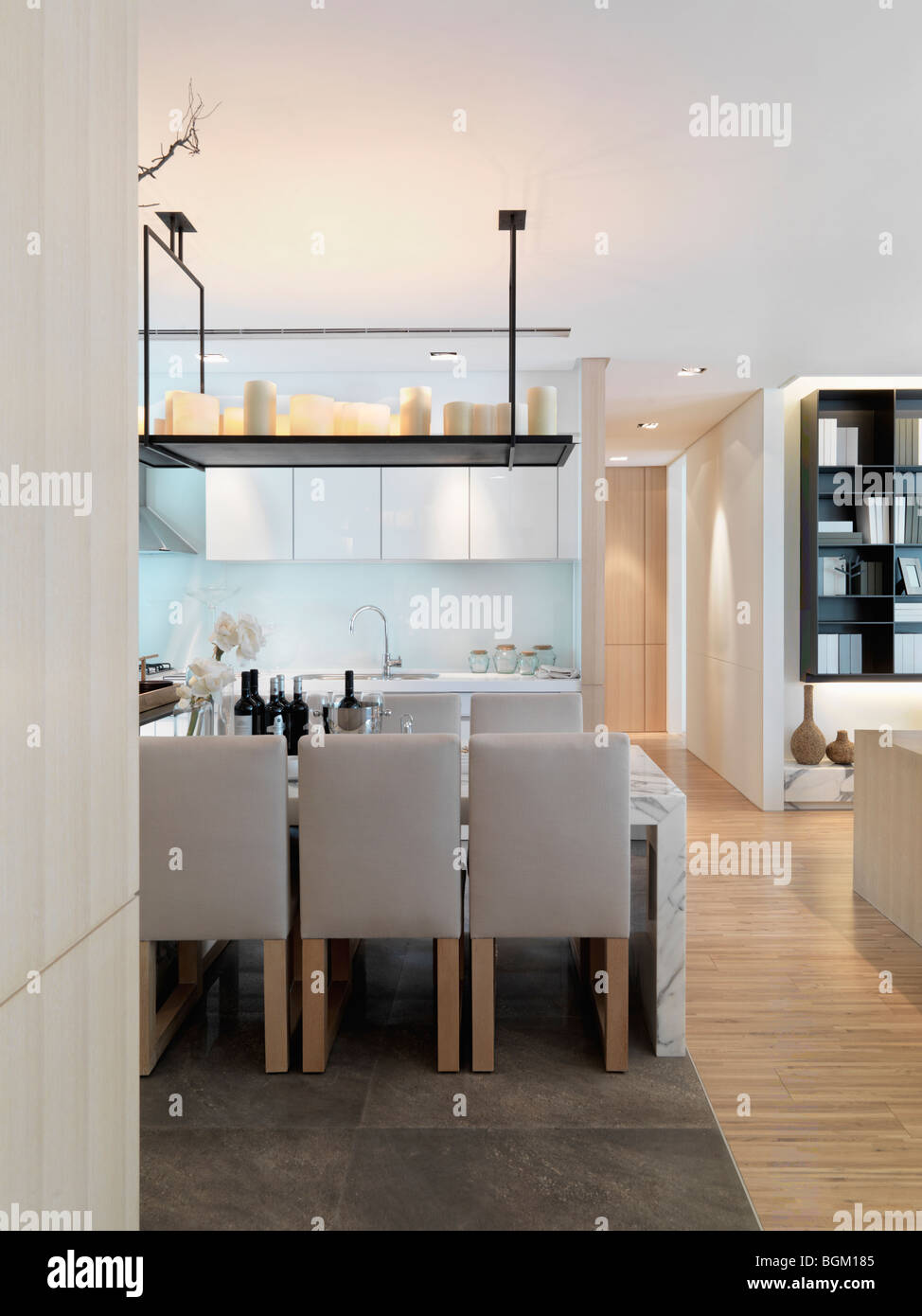 Dining area in modern home Stock Photo - Alamy