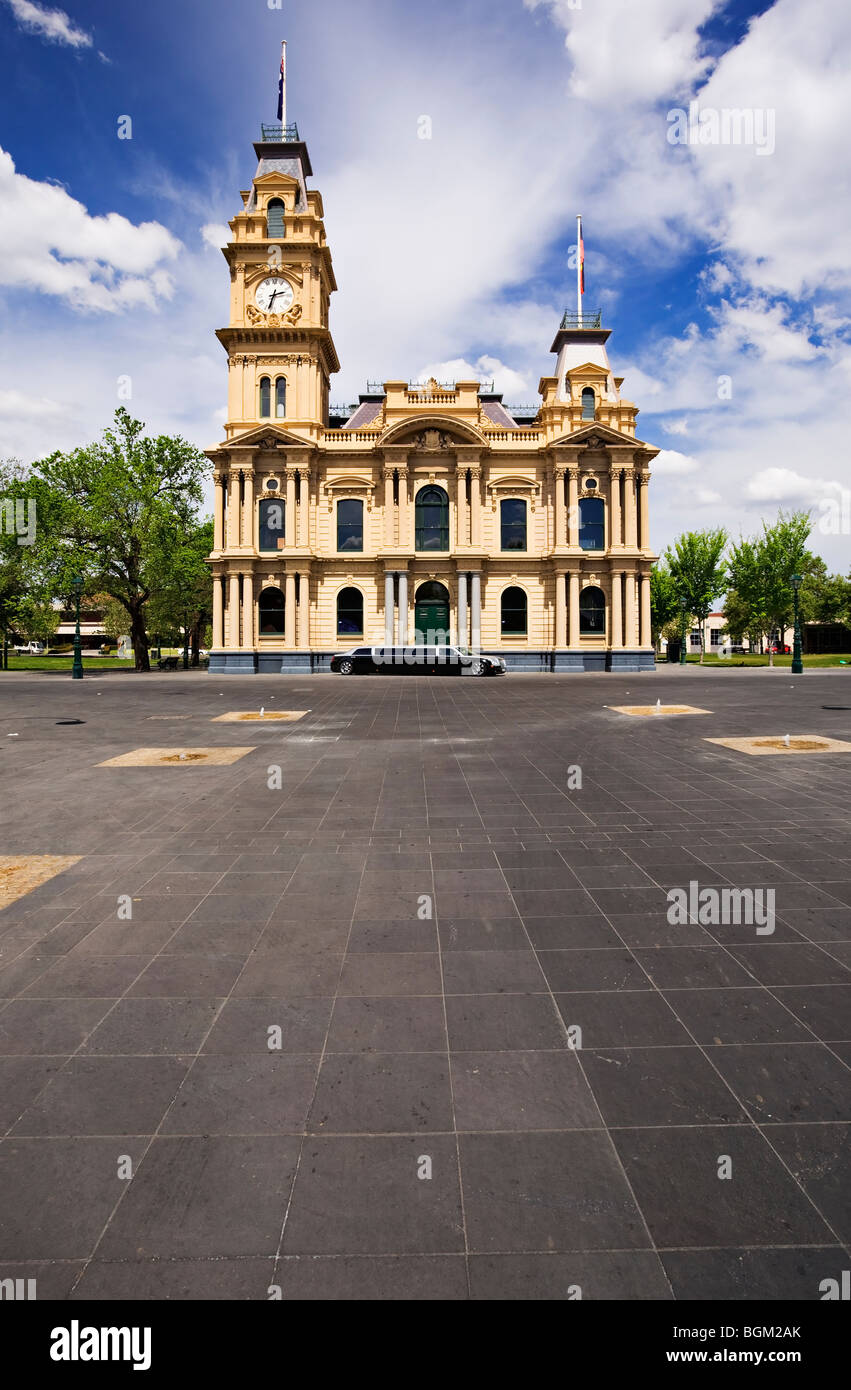 Bendigo town hall exterior hi-res stock photography and images - Alamy