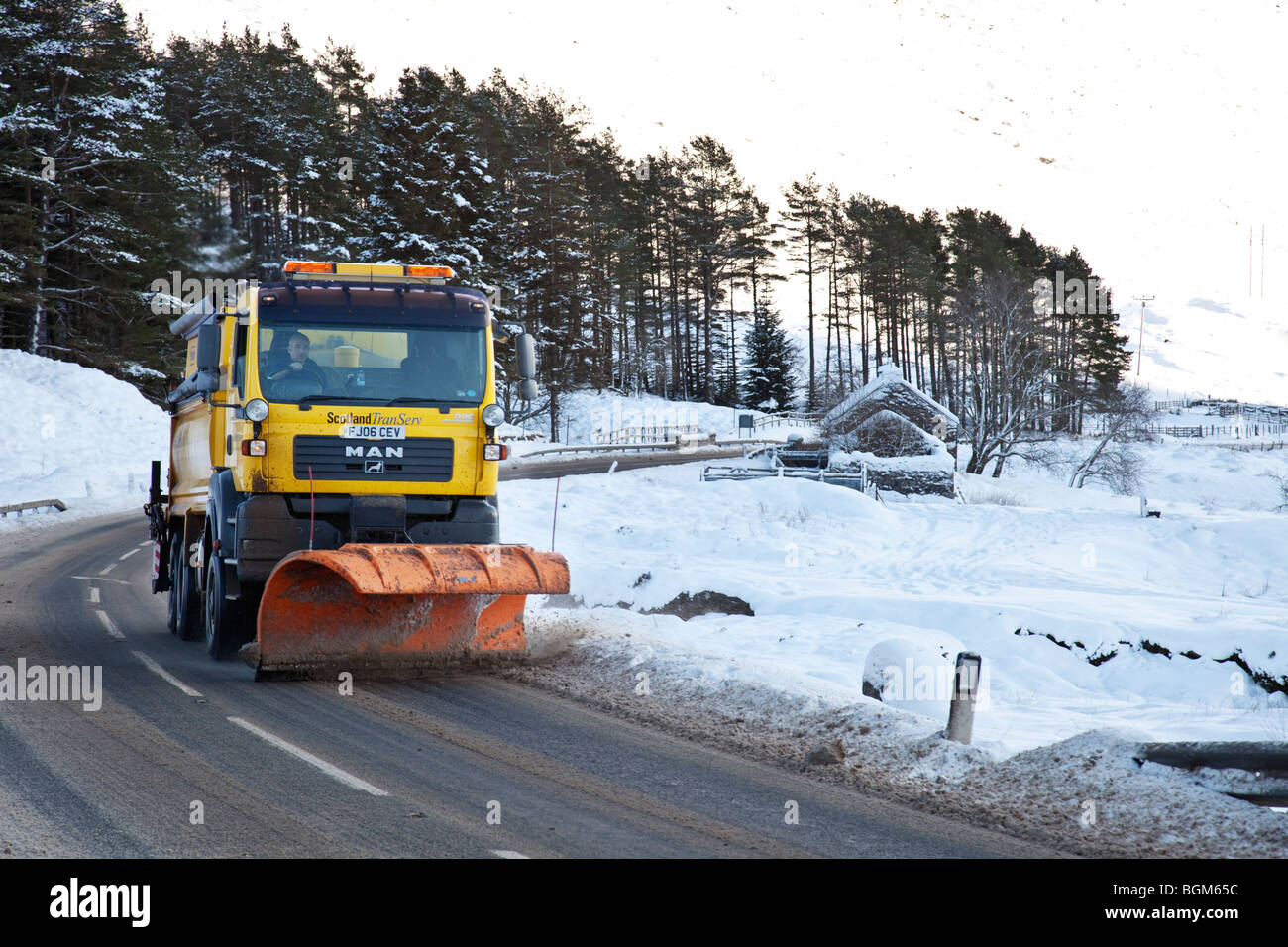 Road gritter scotland hi-res stock photography and images - Alamy