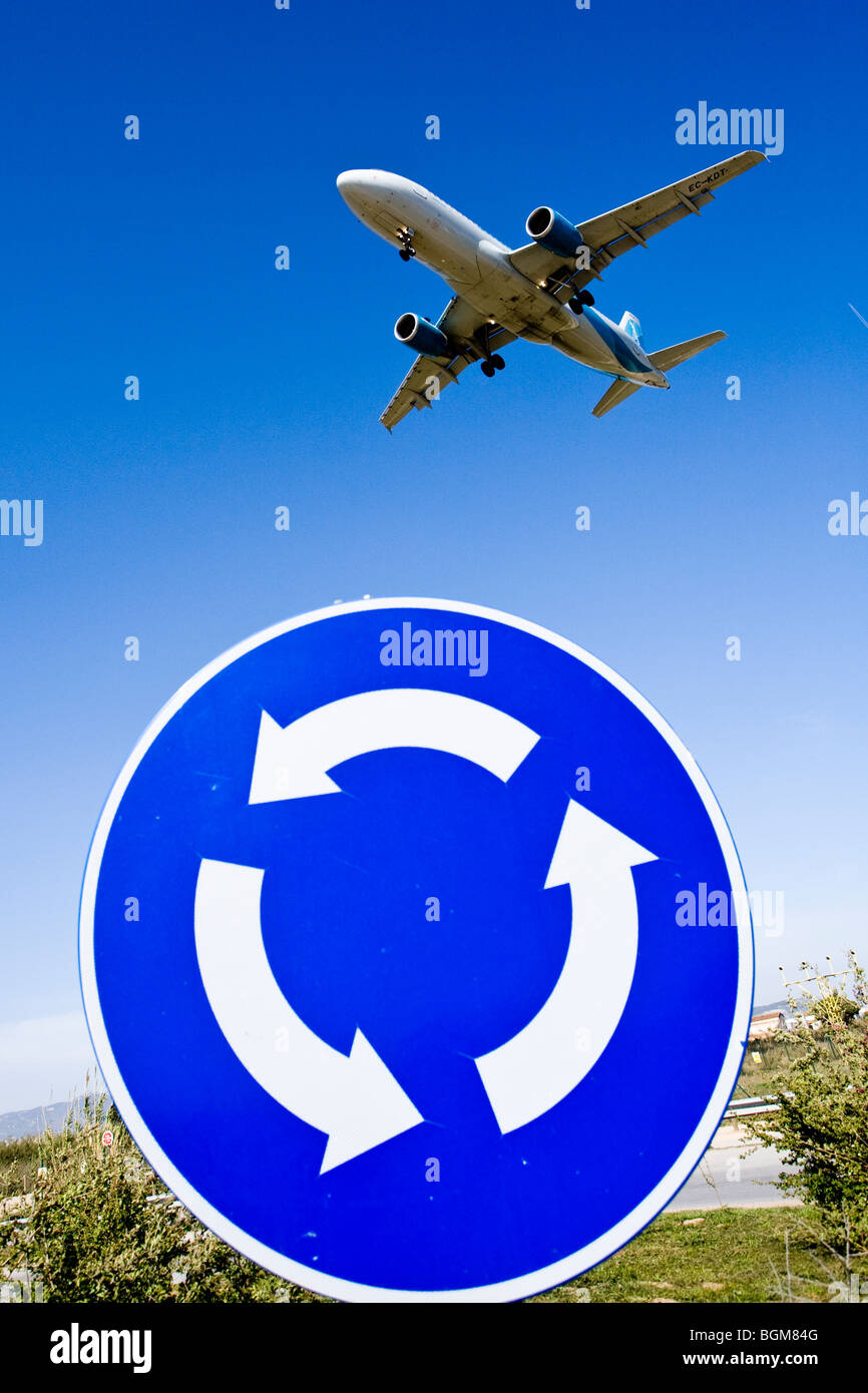 Landing road hi-res stock photography and images - Alamy