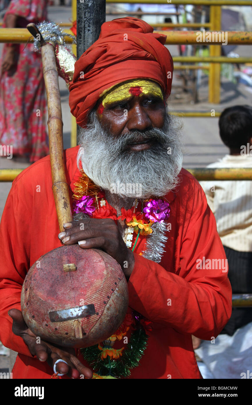 Varanasi holy man hi-res stock photography and images - Alamy