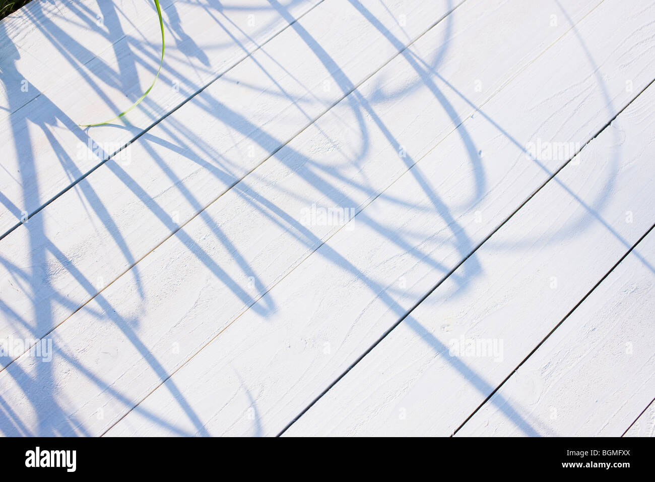 Grass shadow horizontal hi-res stock photography and images - Alamy