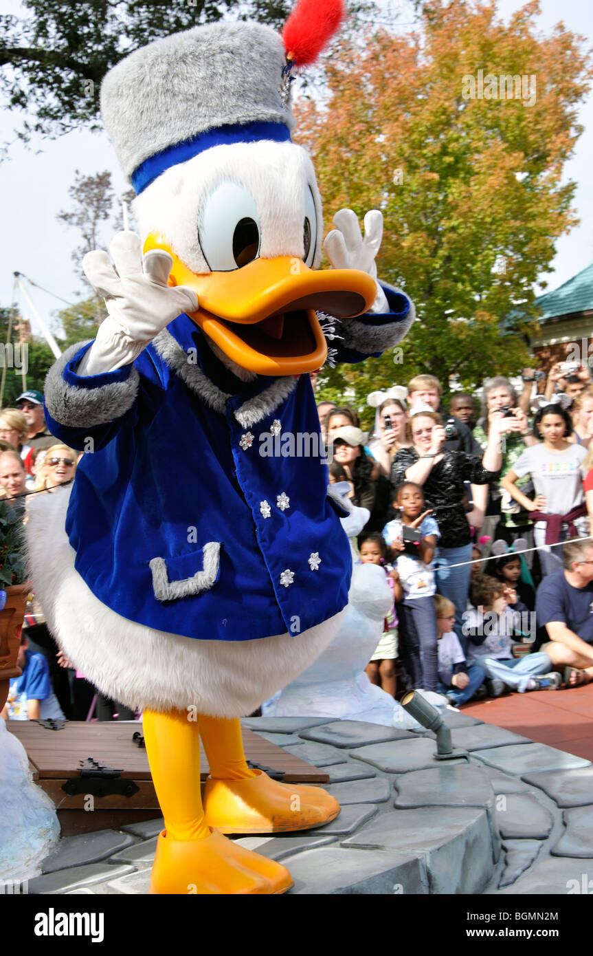 Donald duck disney world magic kingdom hi-res stock photography and ...