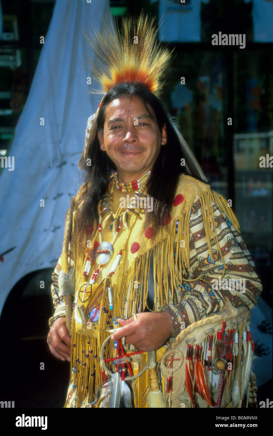 Bear claw necklace hi-res stock photography and images - Alamy