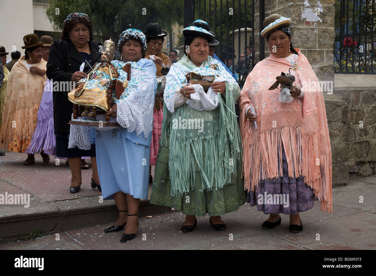 Aymaras women during the religious procession of "Preste de San Pedro ...