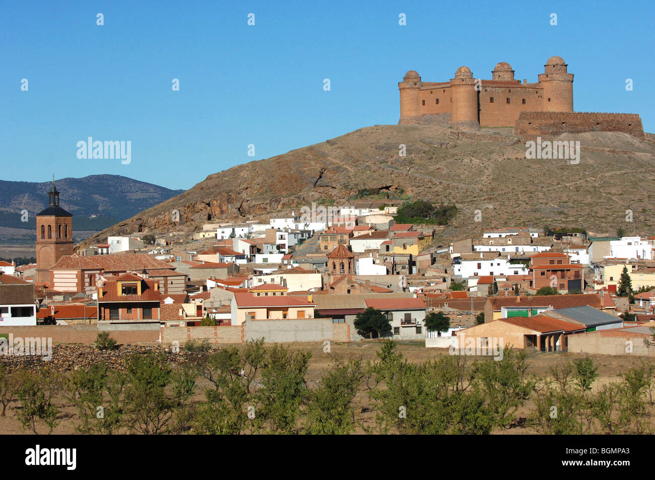 Castillo de la Calahorra Stock Photo - Alamy