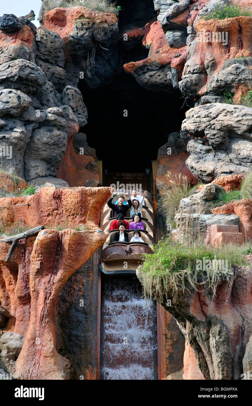 Water ride in disneyworld orlando hi-res stock photography and images ...