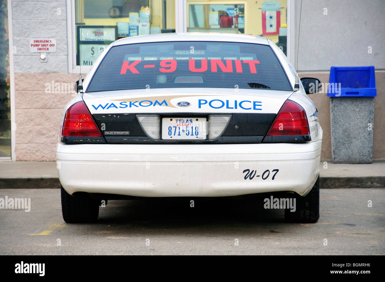 Police dog car hi-res stock photography and images - Alamy