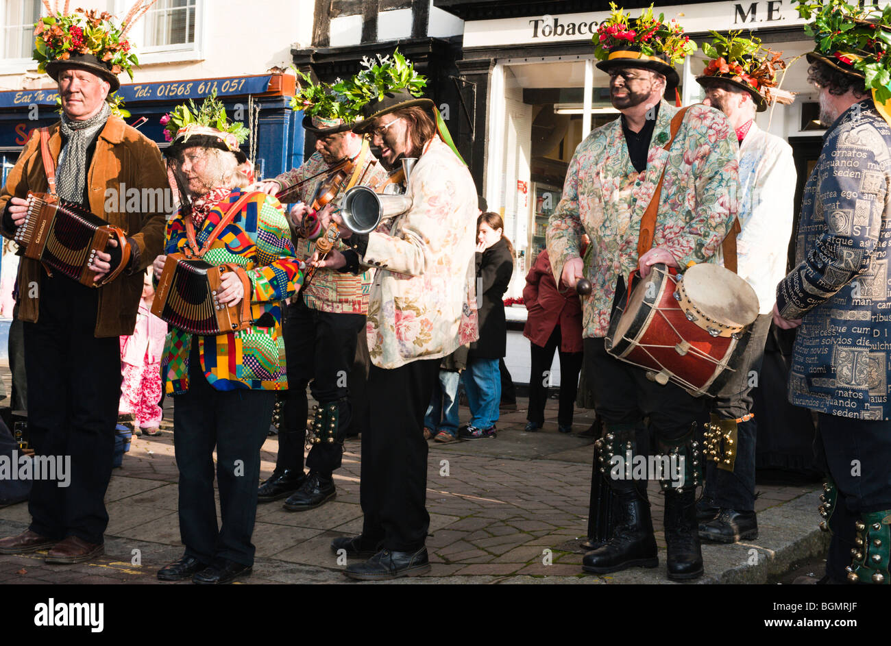 Street Victorian Musicians High Resolution Stock Photography and Images ...