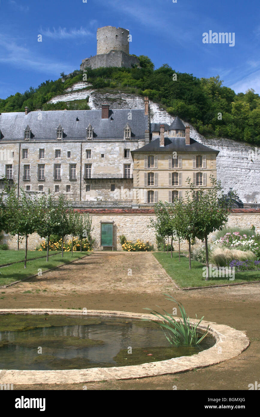 La Roche Guyon, historical village along the river Seine, Normandy ...