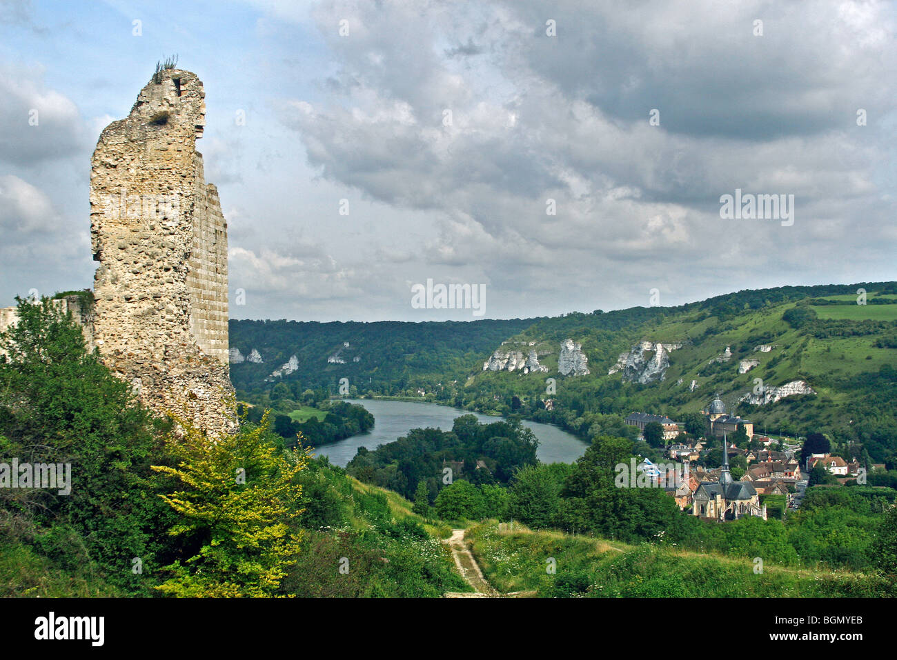 Chateau gaillard ruined medieval hi-res stock photography and images - Alamy
