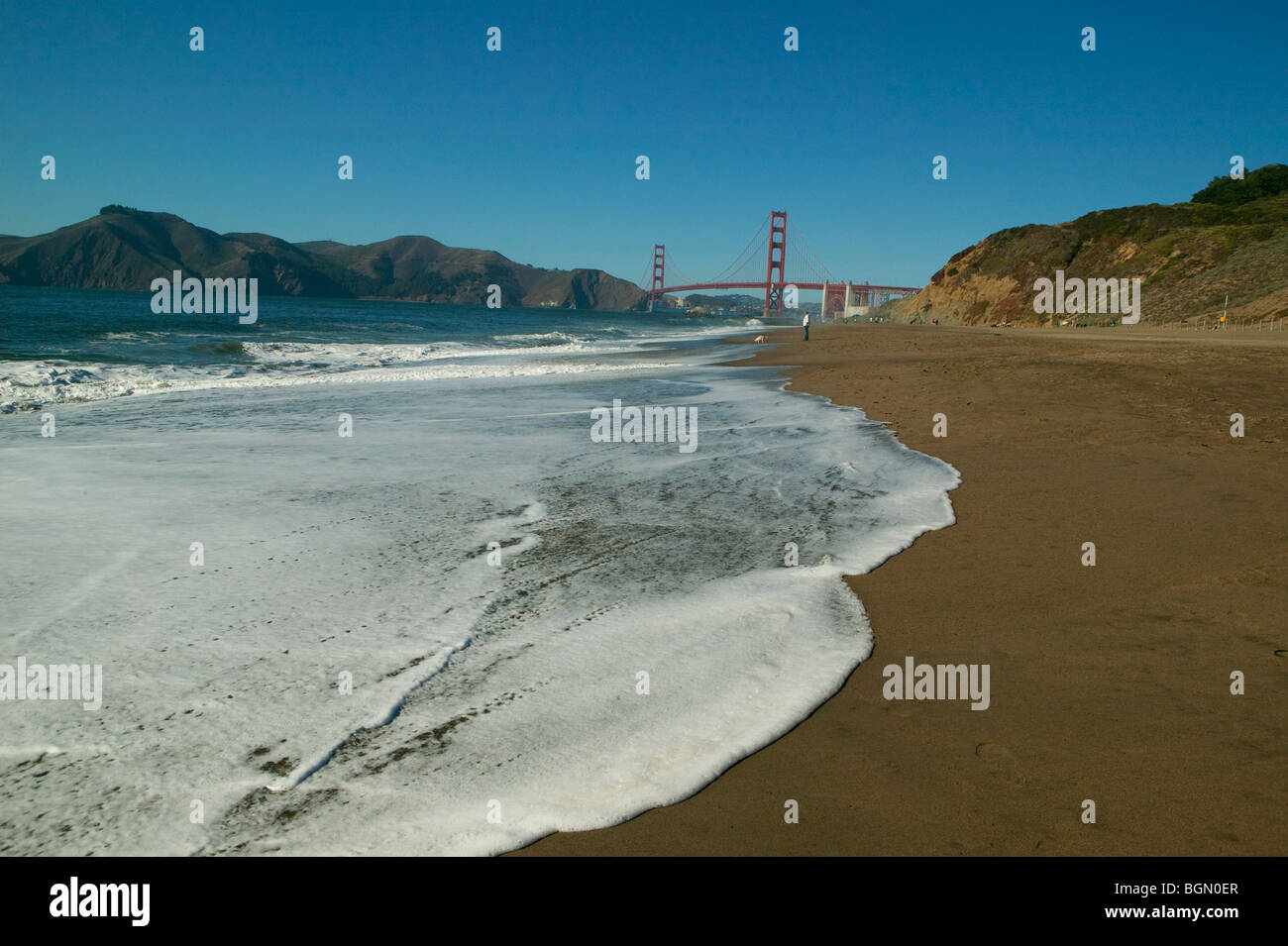 Baker beach and the golden gate bridge hi-res stock photography and ...