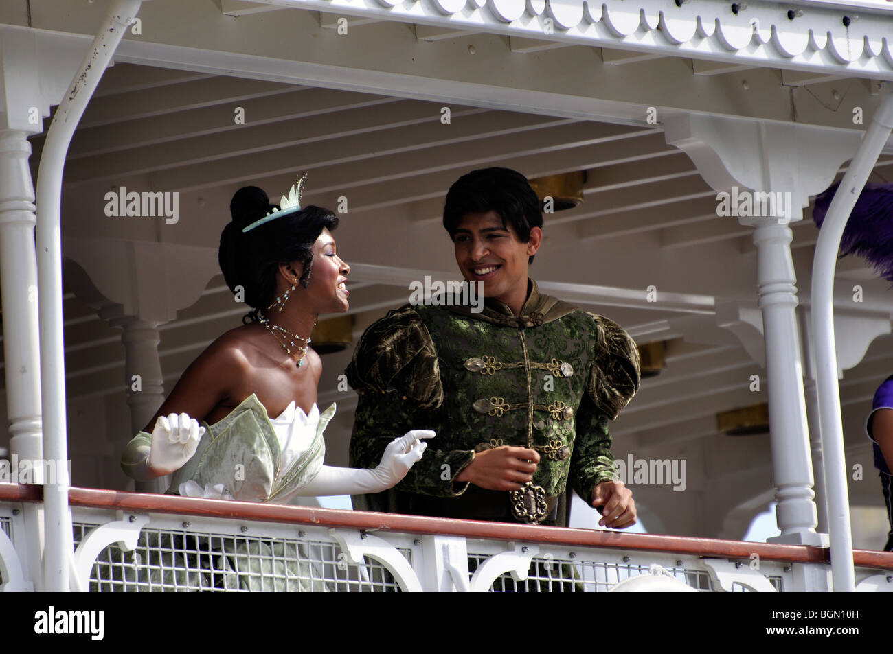 Princess and the frog tiana hi-res stock photography and images - Alamy