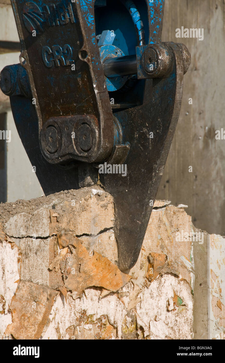 Hydraulic Demolition Shears High Resolution Stock Photography and ...