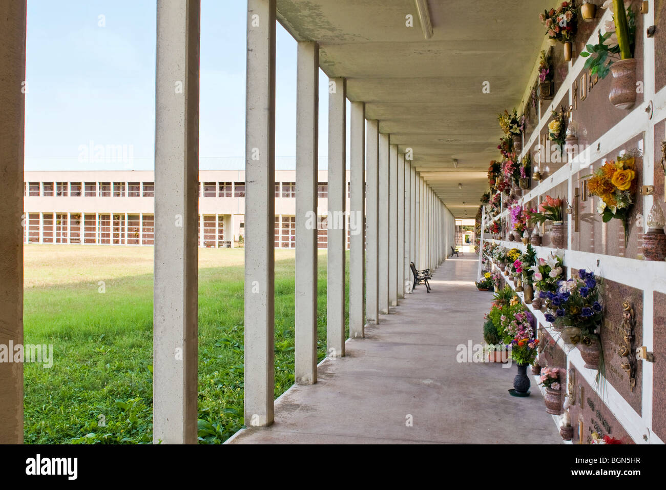 Modena cemetery hi-res stock photography and images - Alamy