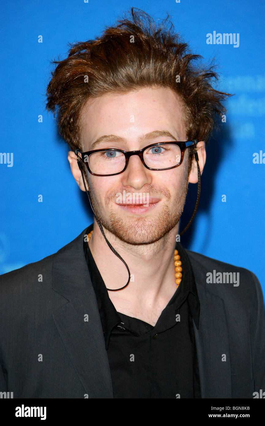 Mark rendall actor hi-res stock photography and images - Alamy