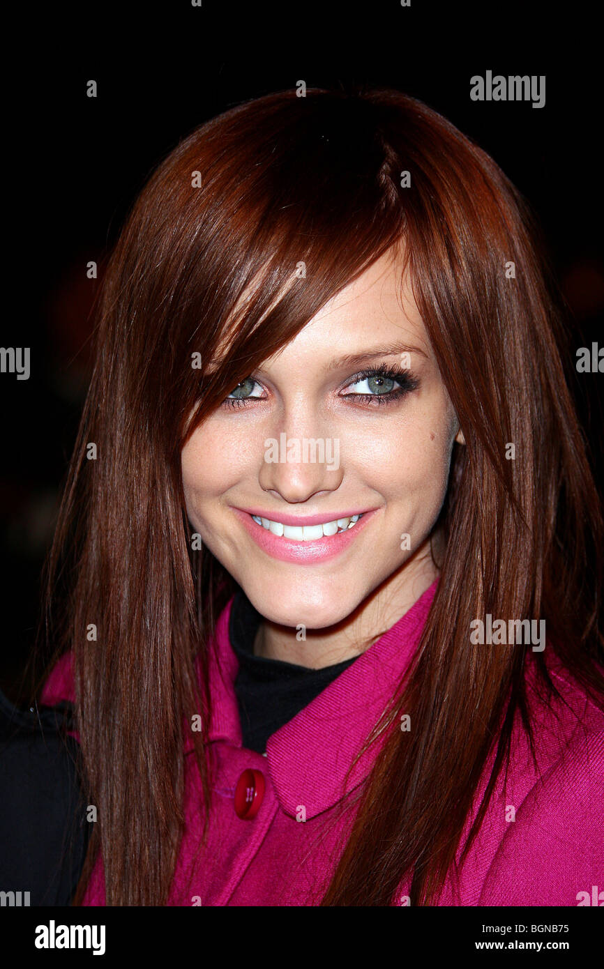 ASHLEE SIMPSON CLOVERFIELD PREMIERE PARAMOUNT STUDIOS HOLLYWOOD LOS ...