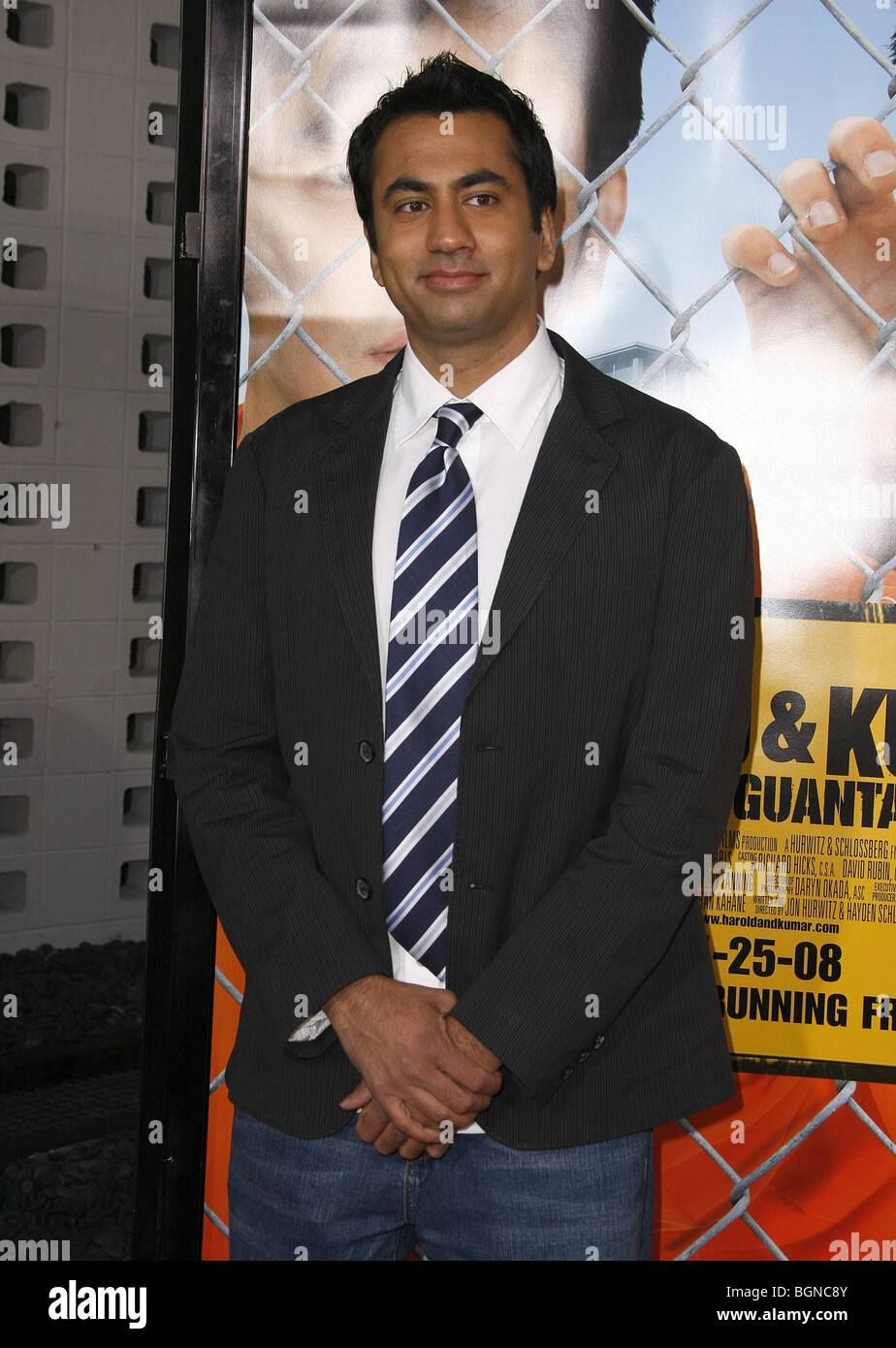 KAL PENN HAROLD AND KUMAR ESCAPE FROM GUANTANAMO BAY LOS ANGELES ...