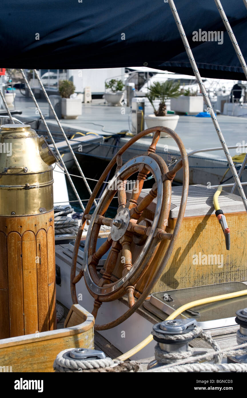Close up of the helm on a yacht Stock Photo - Alamy
