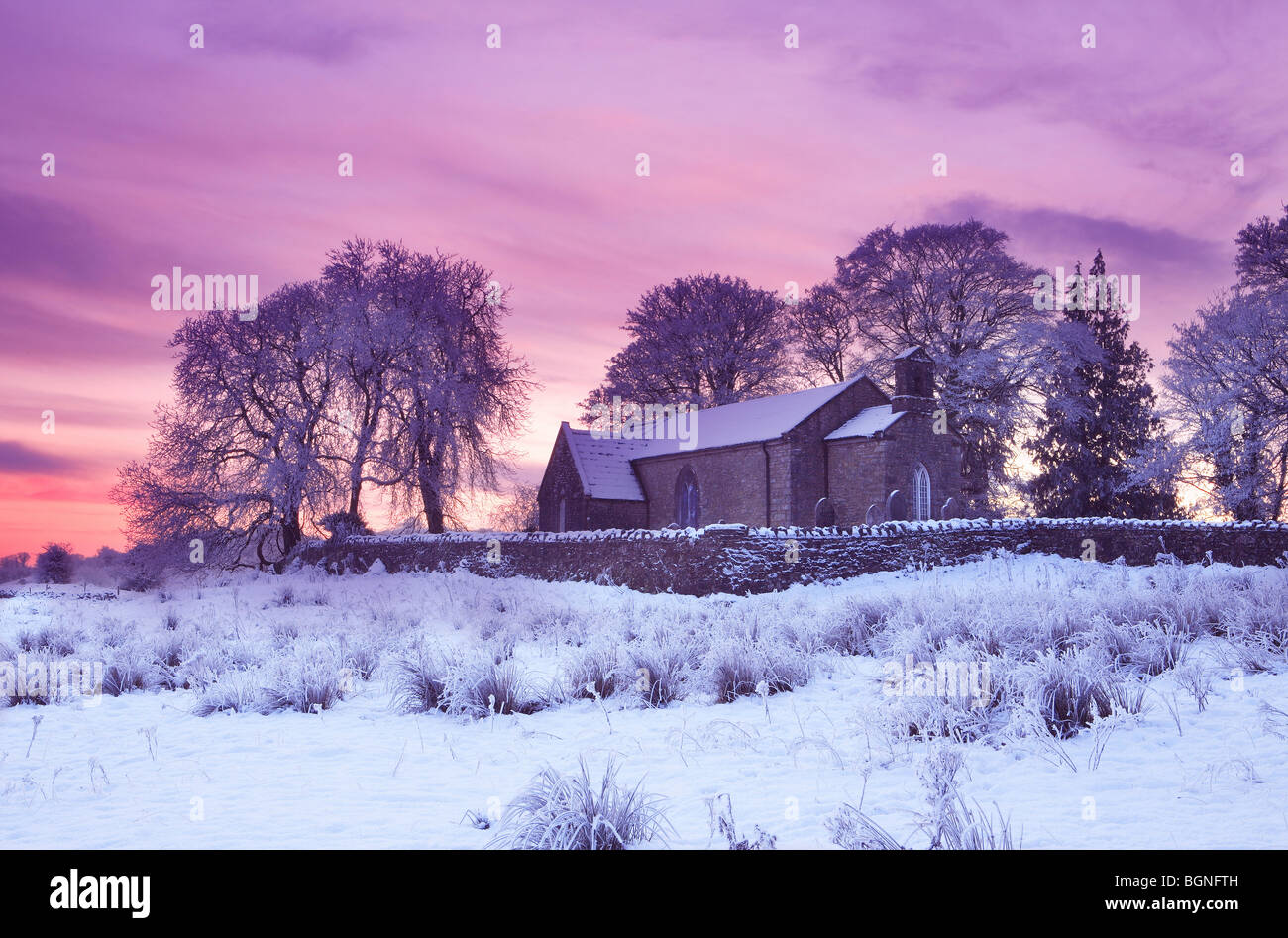 Stone church in ireland hi-res stock photography and images - Alamy