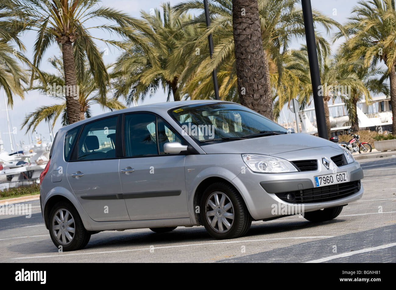 Renault people carrier hi-res stock photography and images - Alamy