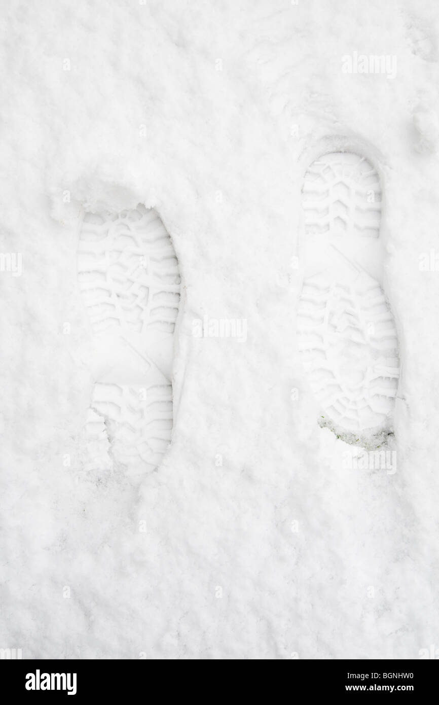 Walking boot prints hi-res stock photography and images - Alamy