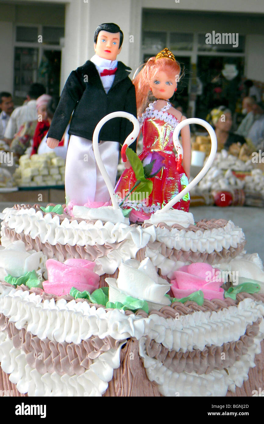 Marriage cake, Tashkent, Uzbekistan Stock Photo - Alamy