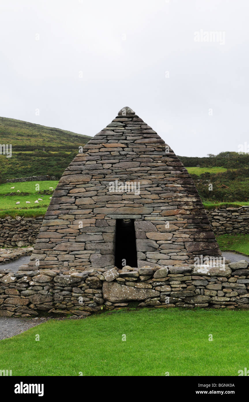 Gallarus oratory hi-res stock photography and images - Alamy