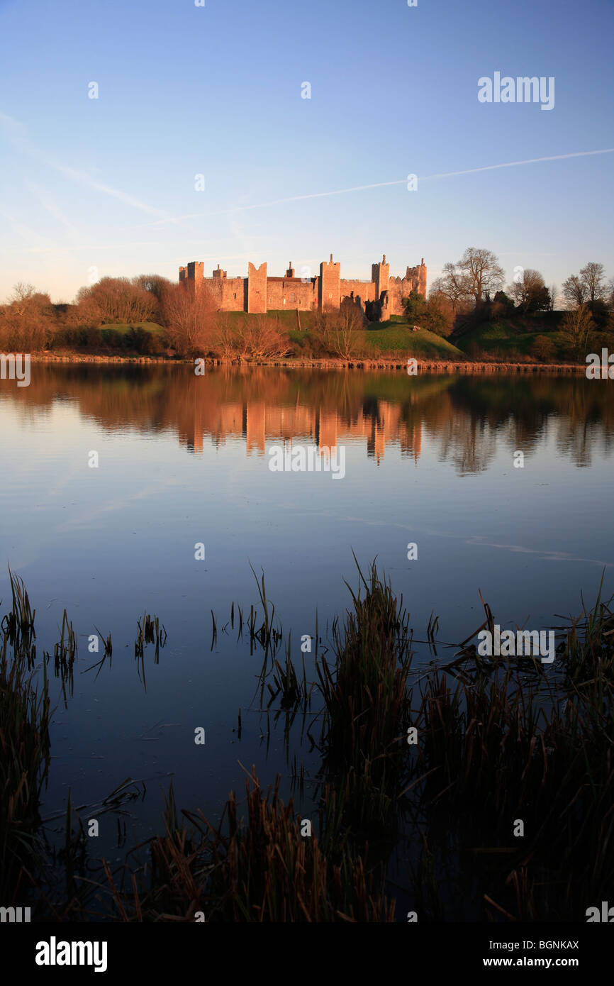 Mere castle hi-res stock photography and images - Alamy