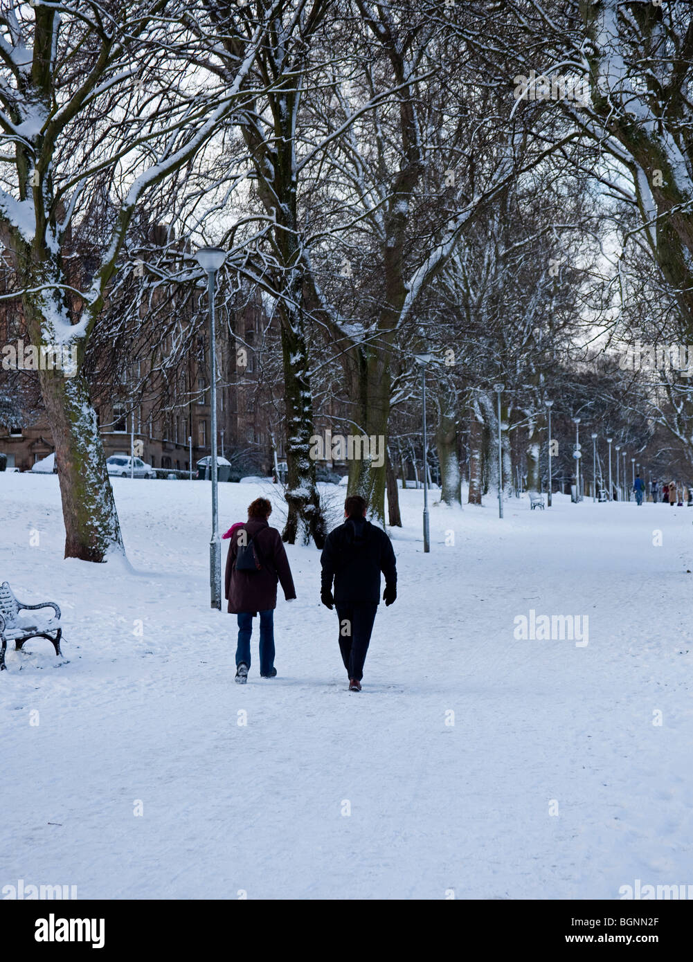 Edinburgh winter snow scene hi-res stock photography and images - Alamy