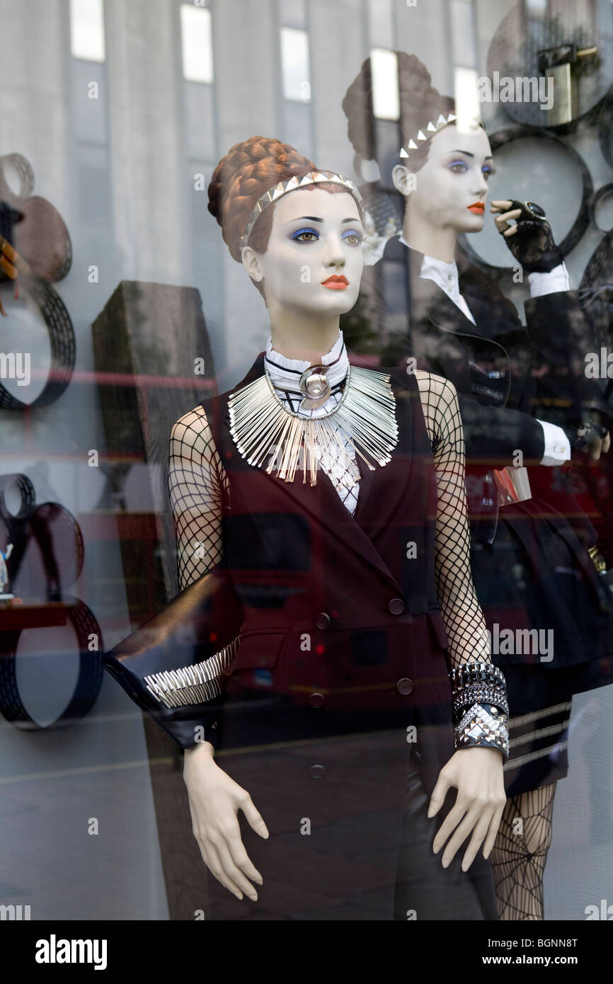 dummy in the clothing store Stock Photo - Alamy