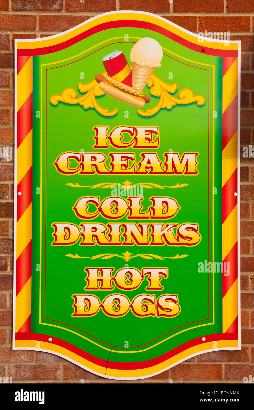 Cold drinks sign hi-res stock photography and images - Alamy