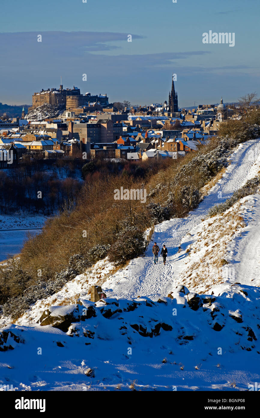 Winter Snow scene Holyrood Park, Edinburgh city and castle in ...