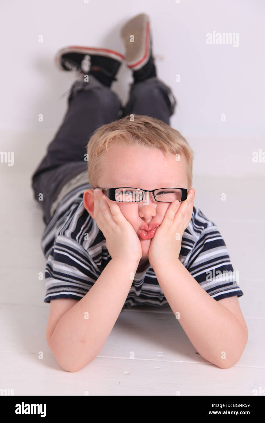 5 yr old boy wearing glasses Stock Photo - Alamy