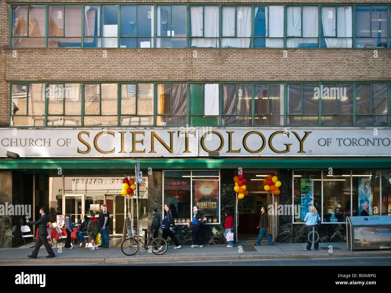 Church of scientology headquarters hi-res stock photography and images ...