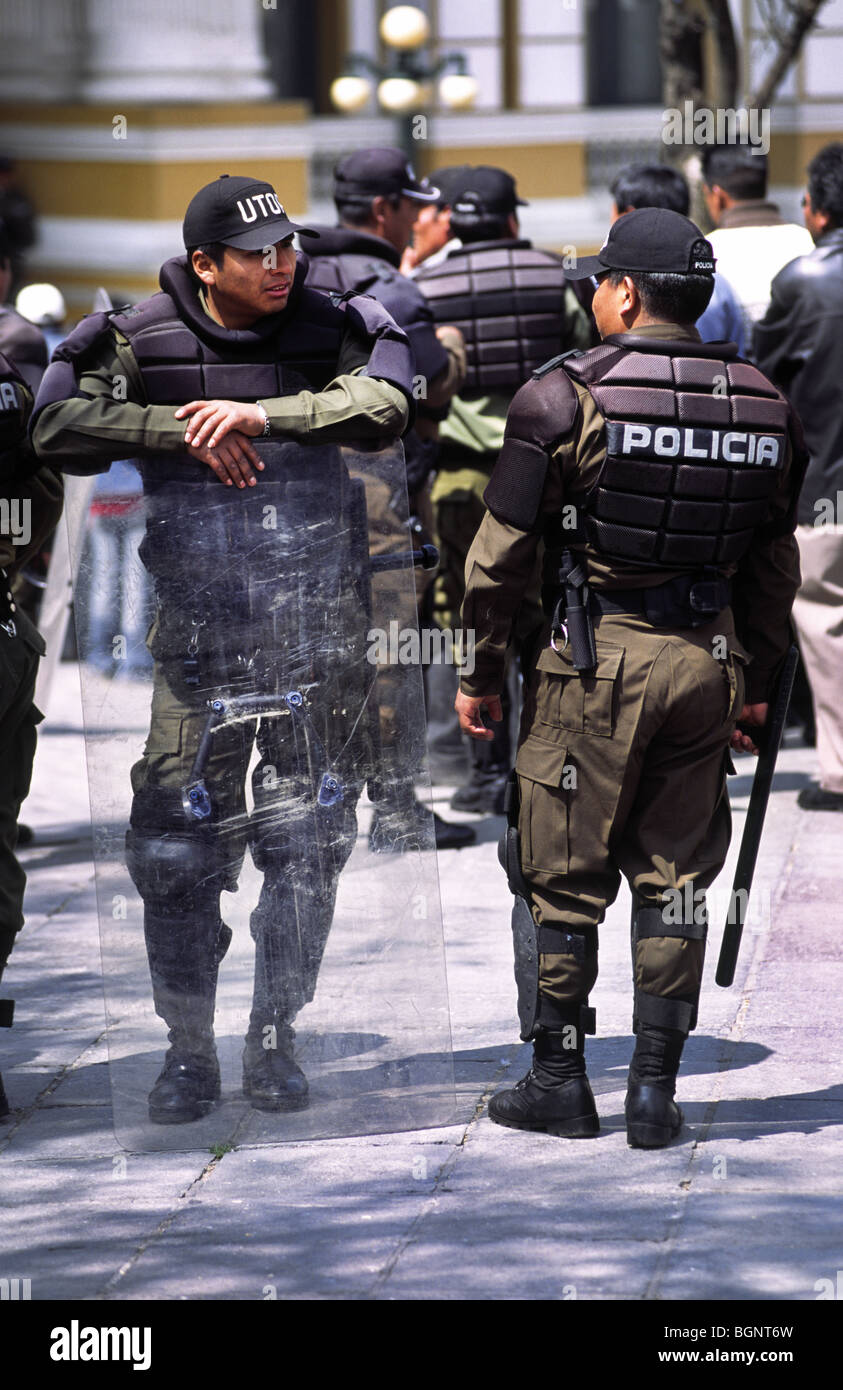 Police bolivia hi-res stock photography and images - Alamy