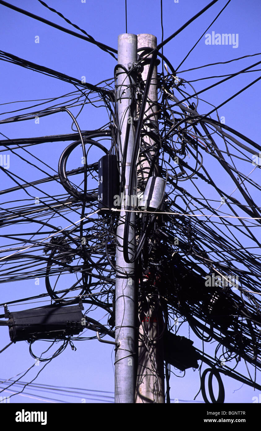 Tangled wires hi-res stock photography and images - Alamy