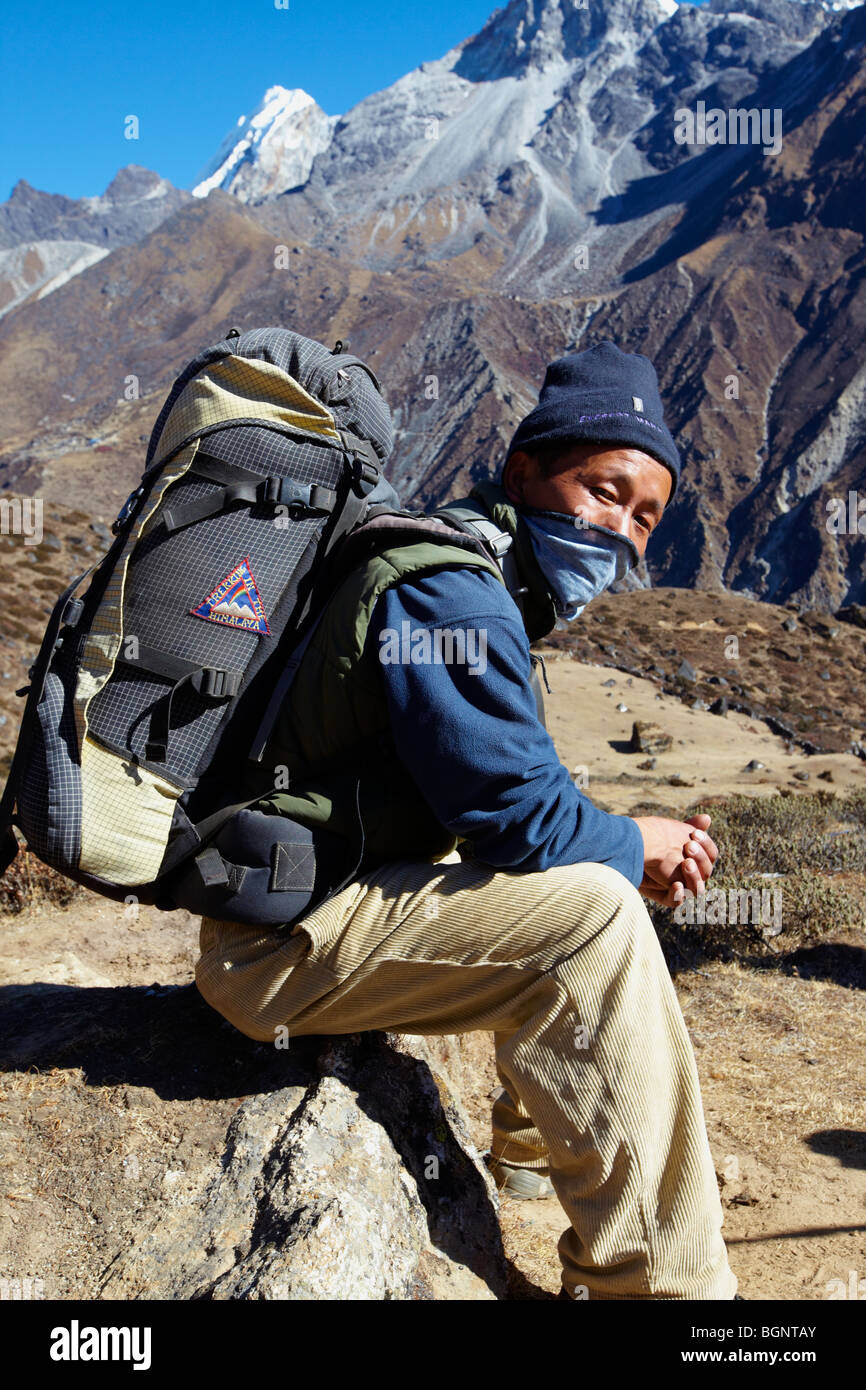 Nepali Porter Himalayas Nepal Asia Stock Photo - Alamy