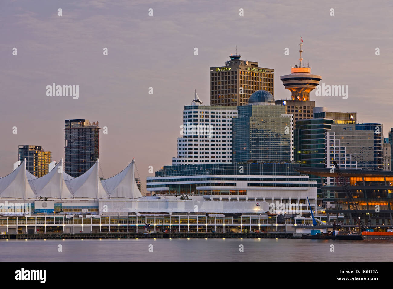 Vancouver high rise buildings hi-res stock photography and images - Alamy