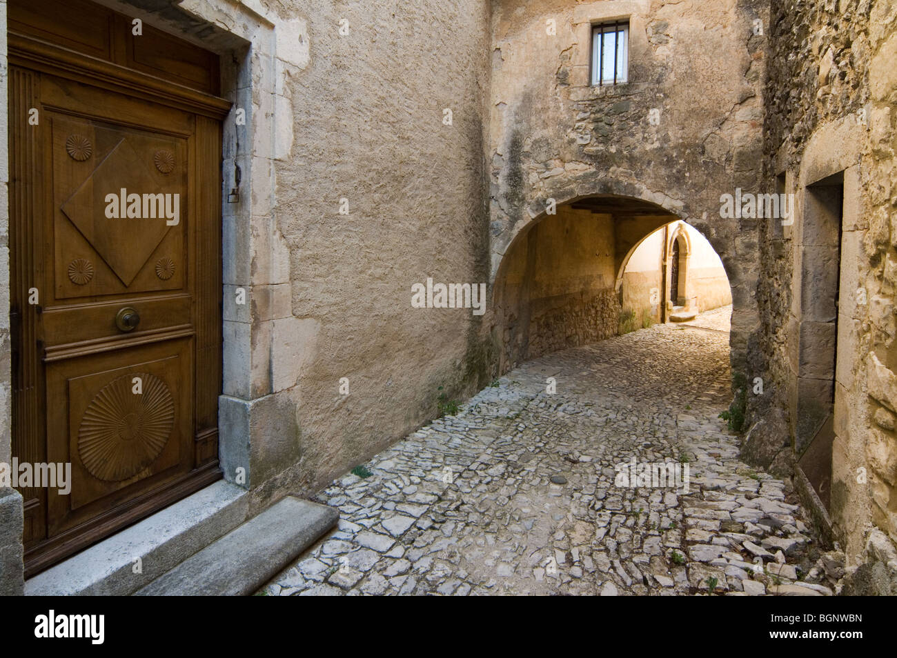 Medieval vault hi-res stock photography and images - Alamy