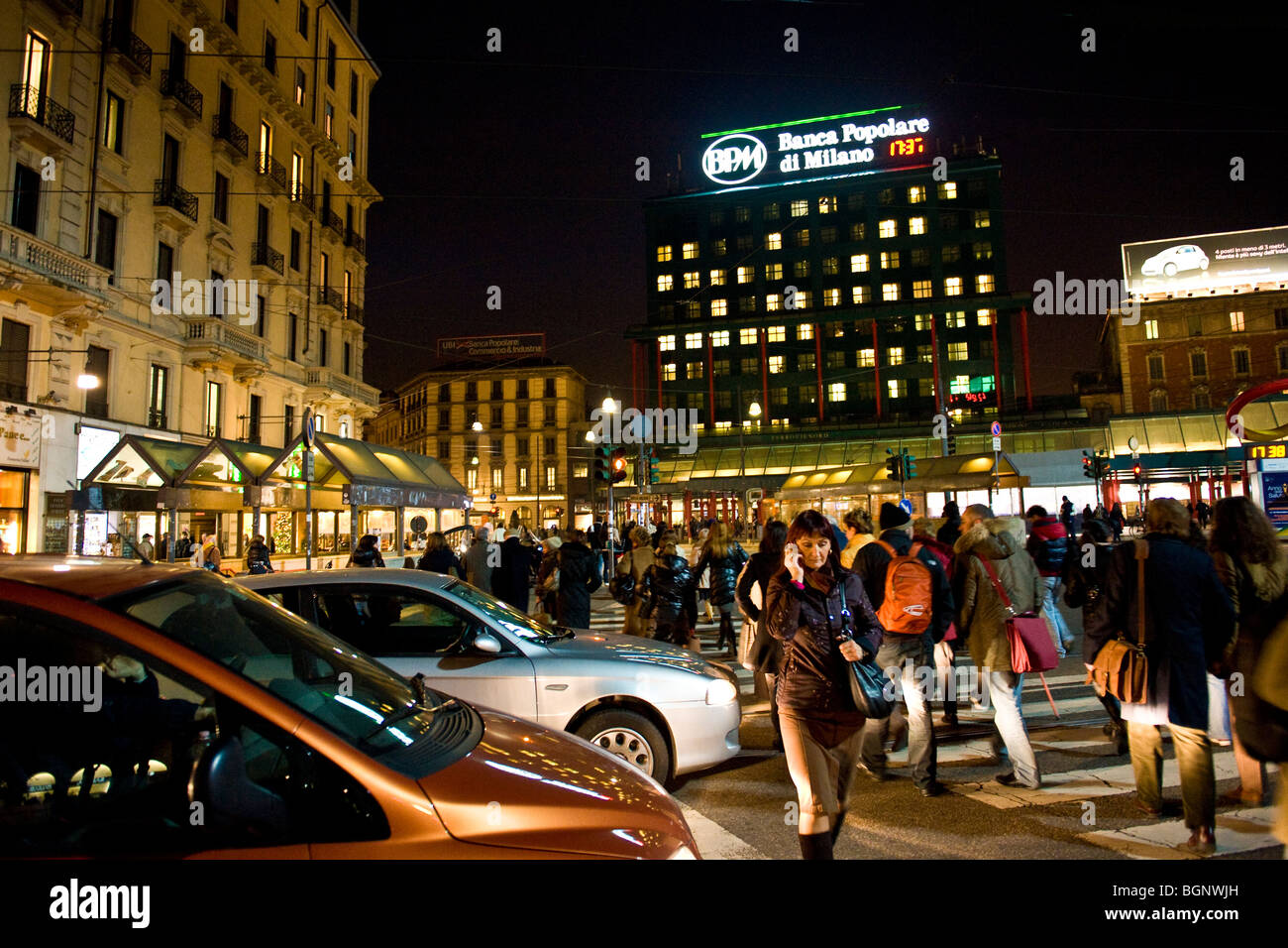 Traffic milan hi-res stock photography and images - Alamy