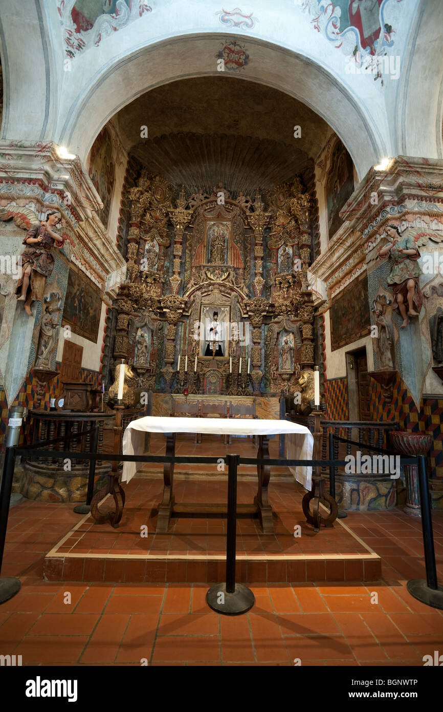 Mission santa cruz church hi-res stock photography and images - Alamy