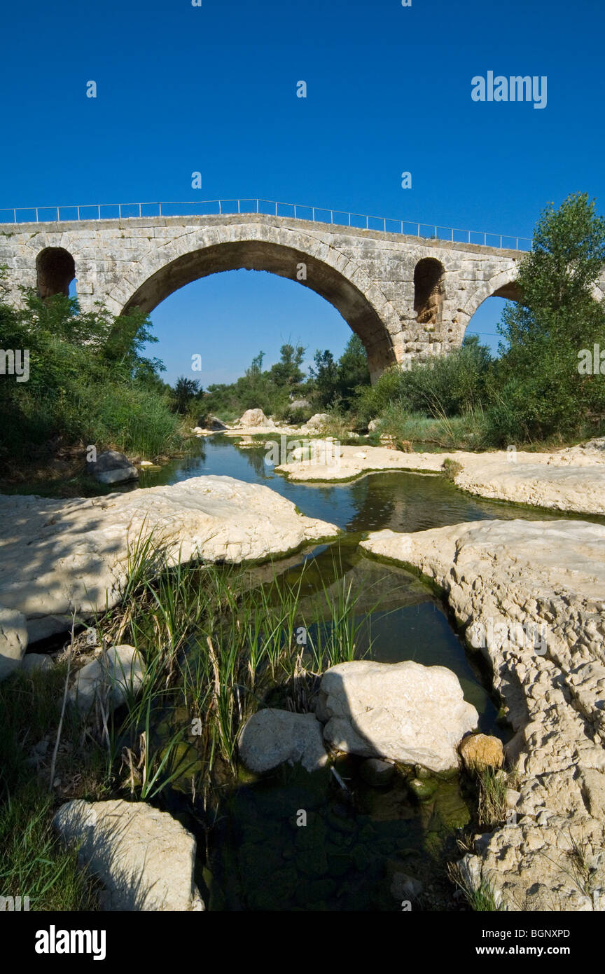 The Pont Julien / Julian Bridge, a Roman stone arch bridge over the ...