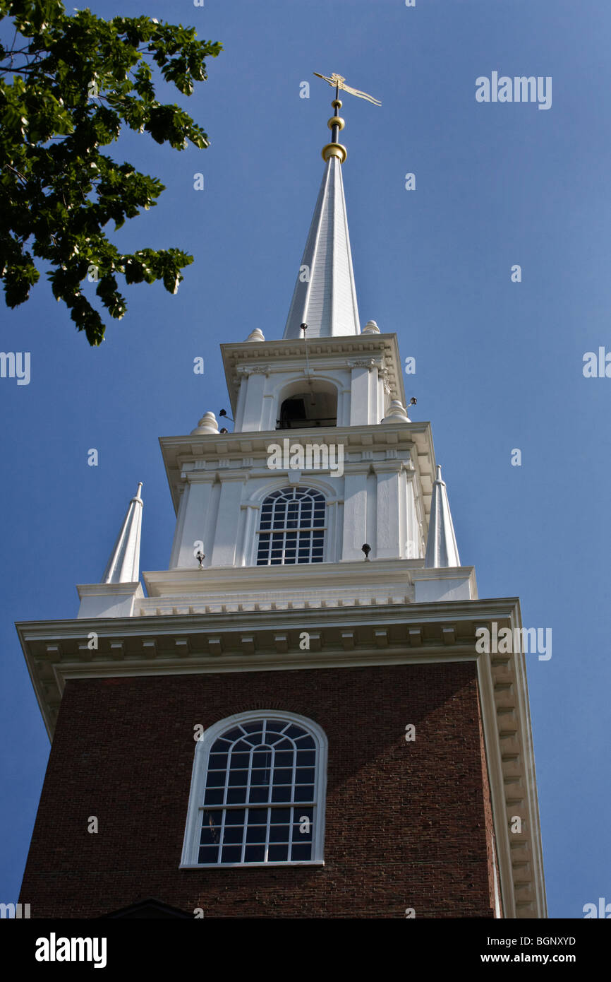 BELL TOWER of the MEMORIAL CHURCH on the campus of HARVARD UNIVERSITY ...