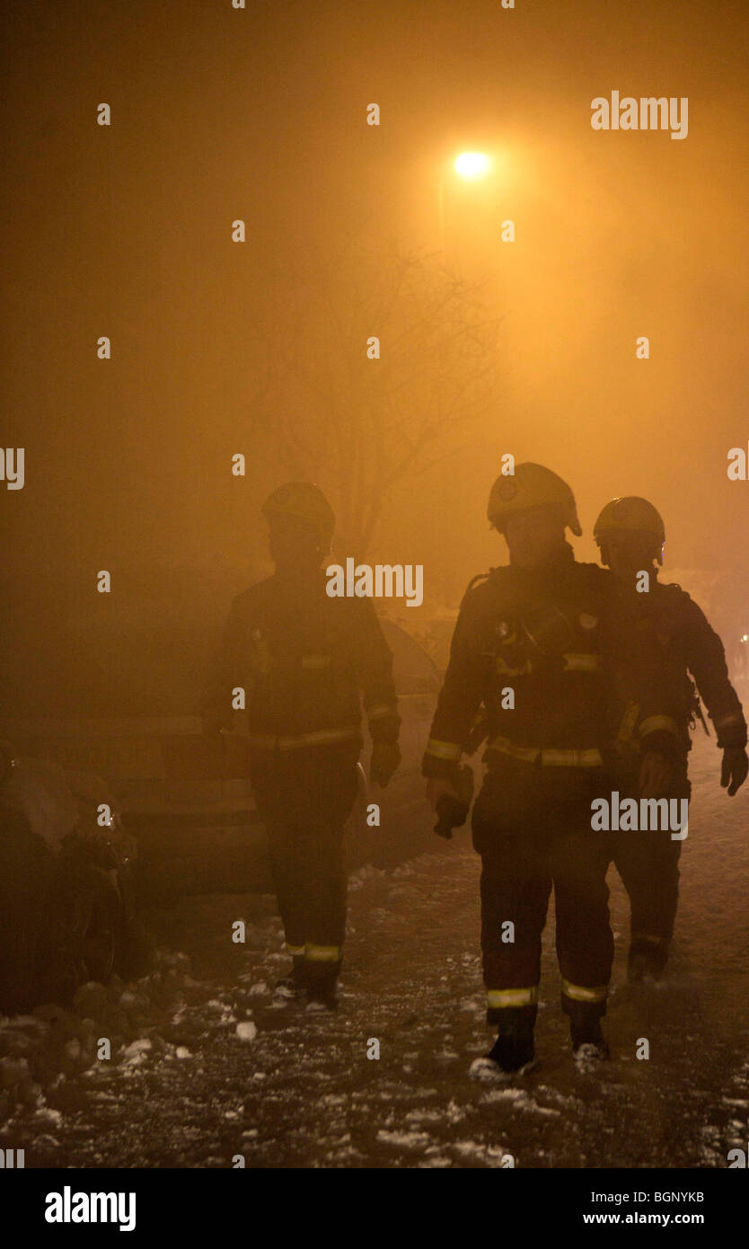 Uk firefighters hi-res stock photography and images - Alamy