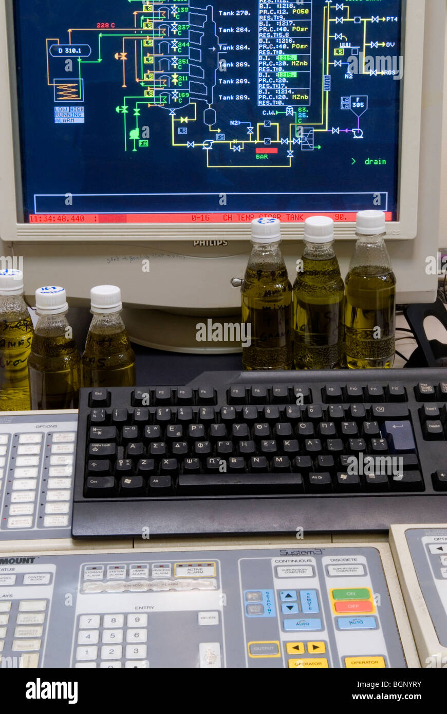 Olive oil refinery hi-res stock photography and images - Alamy