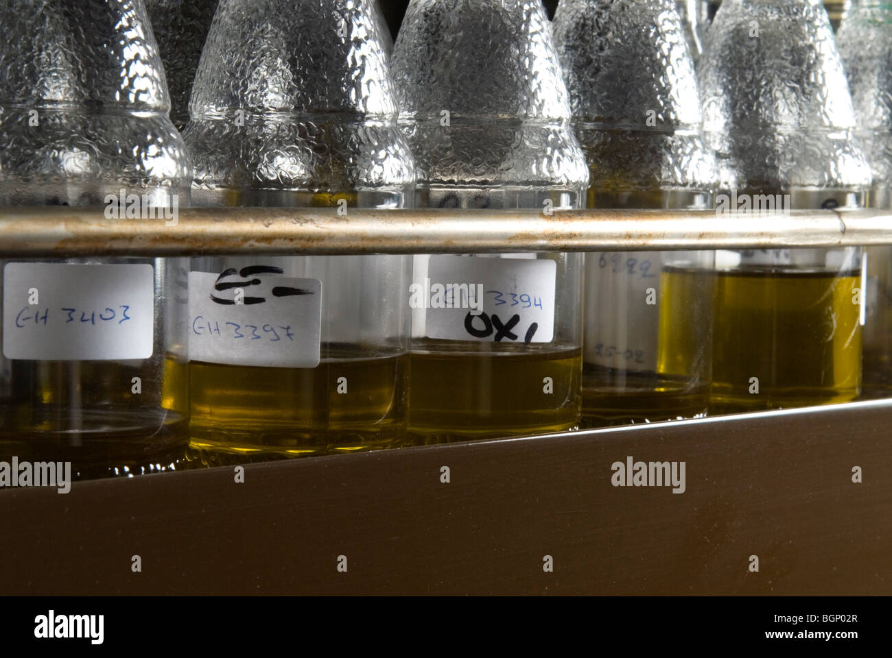 Oil laboratory hi-res stock photography and images - Alamy