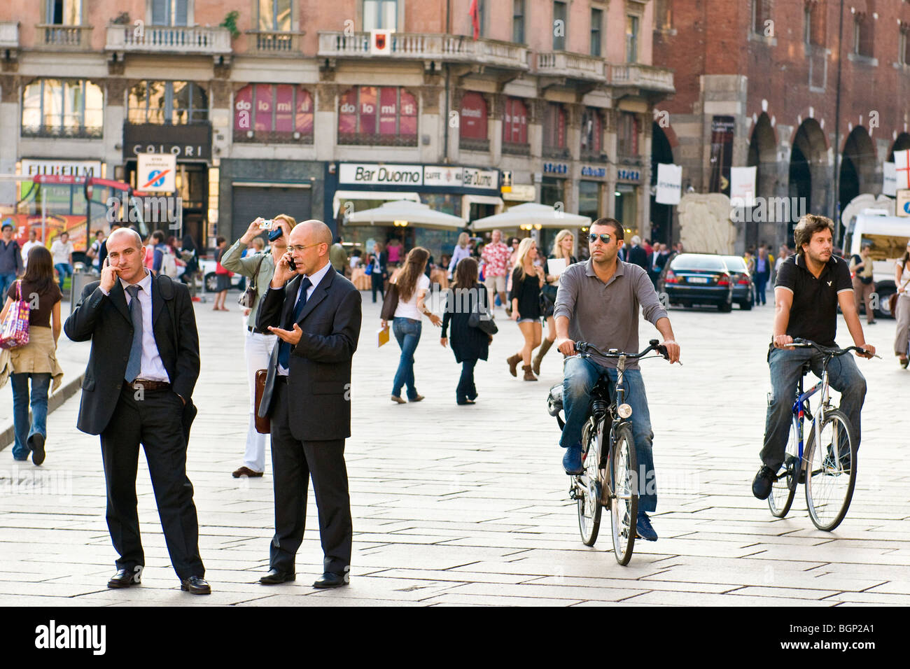 Daily life in Duomo square, Milan, Italy Stock Photo - Alamy