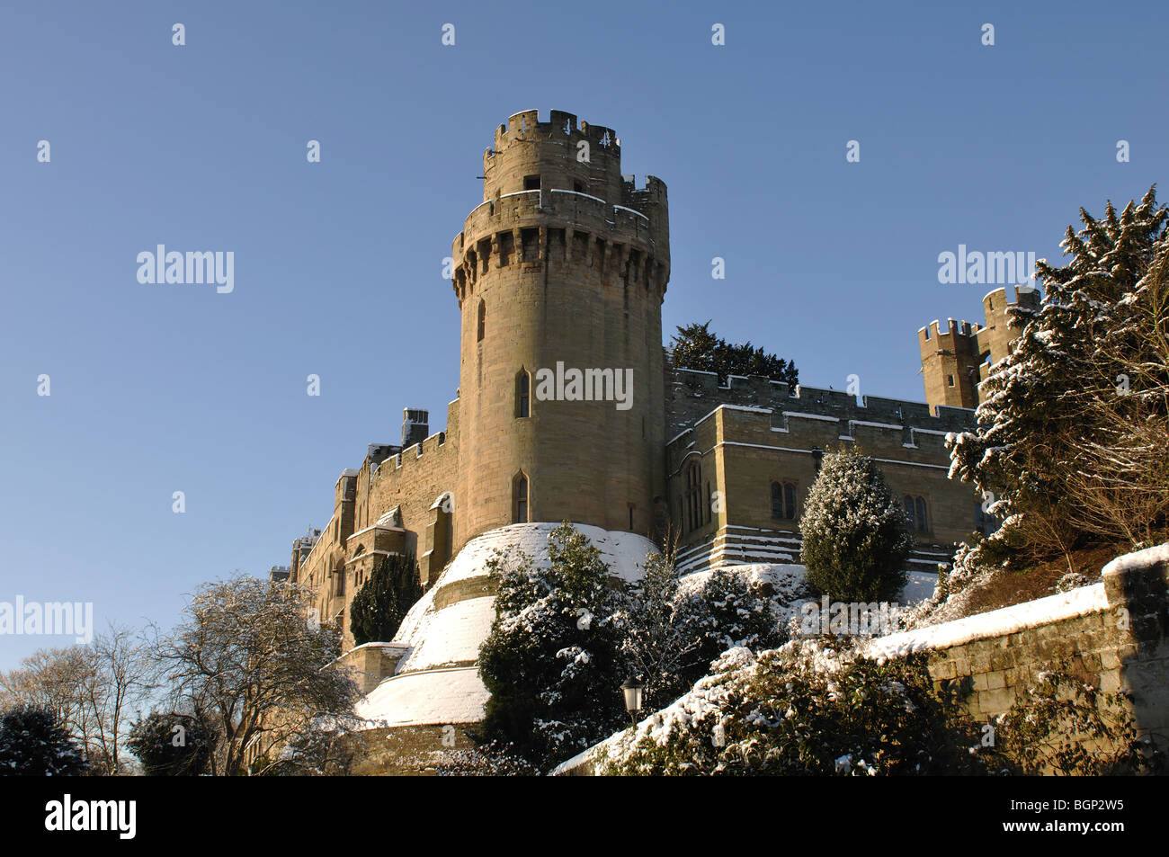 Warwick winter snow warwickshire hi-res stock photography and images ...
